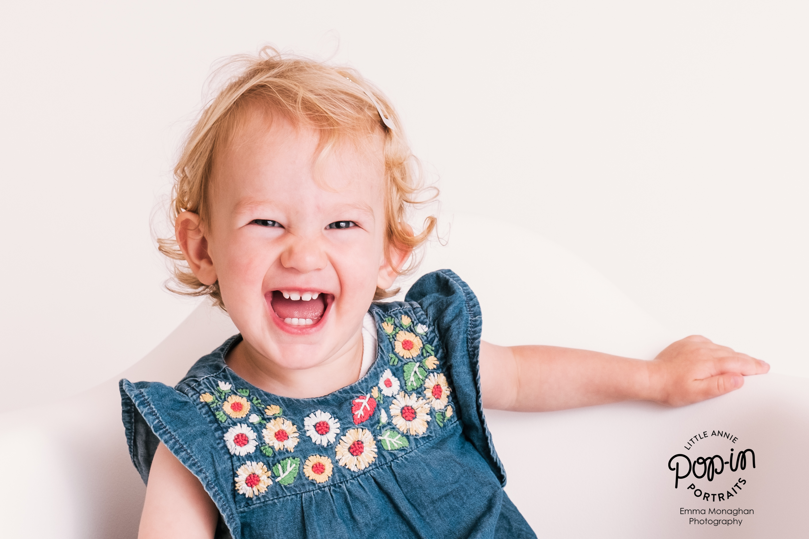 little Annie pop in’s | Emma Monaghan Photography